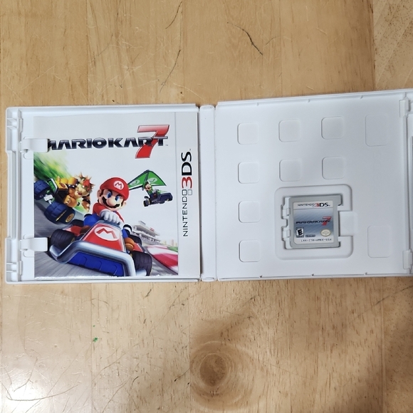 Nintendo | Video Games & Consoles | Nintendo Mario Kart 7 Red White 3ds ...